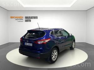 Blue Nissan Qashqai 2017 in Riga, with an engine capacity of 1.20 L and mileage of 155 thousand km for 8990 €, photo 7 on AUTOMOTO.COM.LV