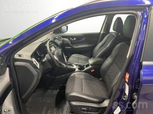 Blue Nissan Qashqai 2017 in Riga, with an engine capacity of 1.20 L and mileage of 155 thousand km for 8990 €, photo 10 on AUTOMOTO.COM.LV