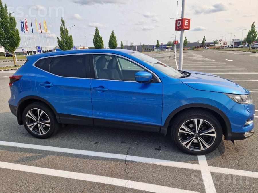 Blue Nissan Qashqai 2018 in Riga, with an engine capacity of 1.40 L and mileage of 170 thousand km for 12900 €, photo 3 on AUTOMOTO.COM.LV