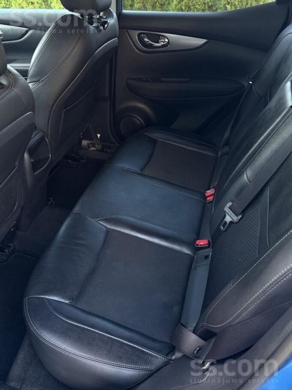 Blue Nissan Qashqai 2018 in Riga, with an engine capacity of 1.20 L and mileage of 141 thousand km for 11300 €, photo 6 on AUTOMOTO.COM.LV
