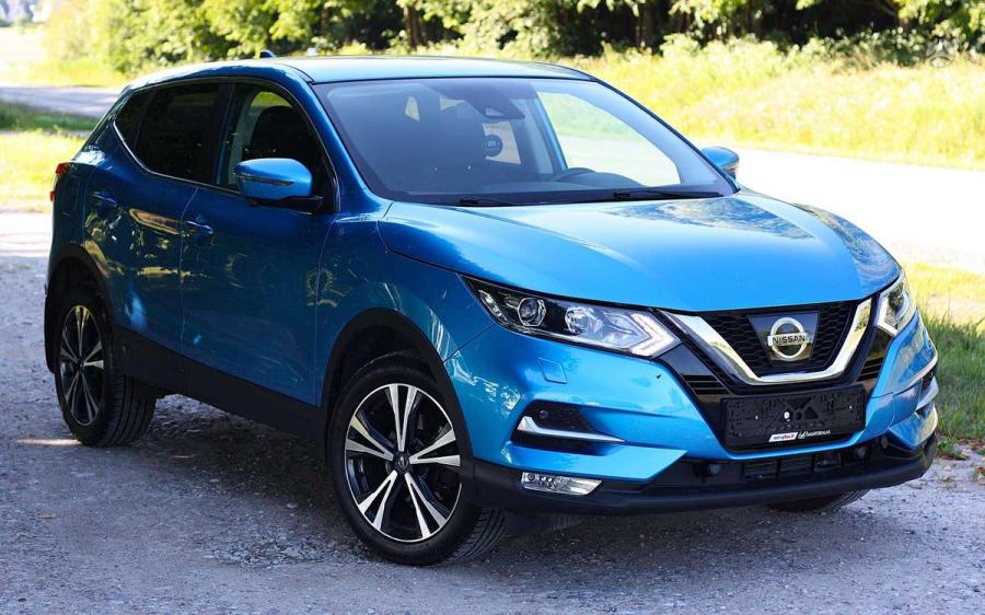Blue Nissan Qashqai 2018 in Kretinga, with an engine capacity of 1.20 L and mileage of 123 thousand km for 11199 €, photo 1 on AUTOMOTO.COM.LV
