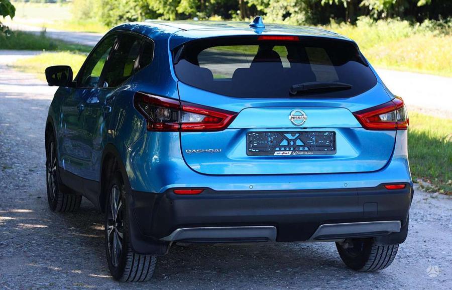 Blue Nissan Qashqai 2018 in Kretinga, with an engine capacity of 1.20 L and mileage of 123 thousand km for 11199 €, photo 8 on AUTOMOTO.COM.LV
