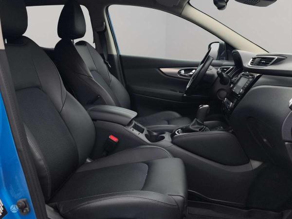 Blue Nissan Qashqai 2018 in Vilnius, with an engine capacity of 1.20 L and mileage of 86 thousand km for 13999 €, photo 8 on AUTOMOTO.COM.LV