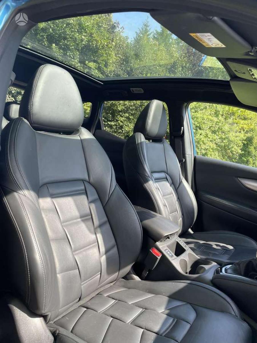 Blue Nissan Qashqai 2018 in Raseiniai, with an engine capacity of 1.60 L and mileage of 159 thousand km for 12400 €, photo 21 on AUTOMOTO.COM.LV