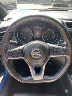 Blue Nissan Qashqai 2018 in Raseiniai, with an engine capacity of 1.60 L and mileage of 159 thousand km for 12400 €, photo 26 on AUTOMOTO.COM.LV