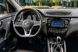 Blue Nissan Qashqai 2018 in Vilnius, with an engine capacity of 1.60 L and mileage of 143 thousand km for 13550 €, photo 10 on AUTOMOTO.COM.LV