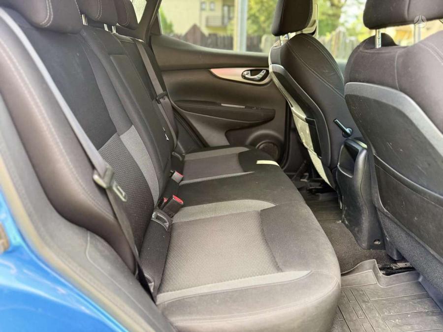 Zils Nissan Qashqai 2018 Rīga, ar dzinēja tilpumu 1.20 L un nobraukumu 131 tūkst. km par 8950 €, foto 24 vietnē AUTOMOTO.COM.LV