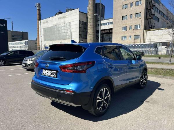 Blue Nissan Qashqai 2019 in Kaunas, with an engine capacity of 1.33 L and mileage of 113 thousand km for 14800 €, photo 4 on AUTOMOTO.COM.LV