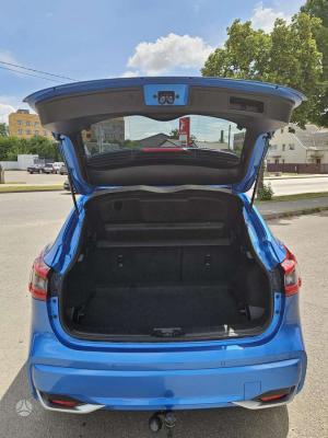Blue Nissan Qashqai 2019 in Siauliai, with an engine capacity of 1.33 L and mileage of 153 thousand km for 15450 €, photo 12 on AUTOMOTO.COM.LV