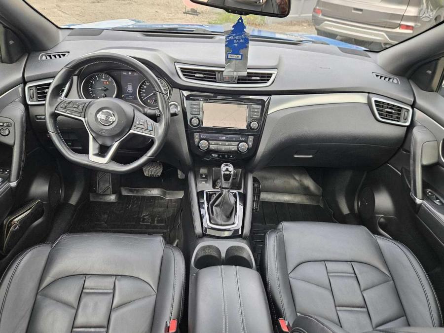 Blue Nissan Qashqai 2019 in Siauliai, with an engine capacity of 1.33 L and mileage of 153 thousand km for 15450 €, photo 16 on AUTOMOTO.COM.LV