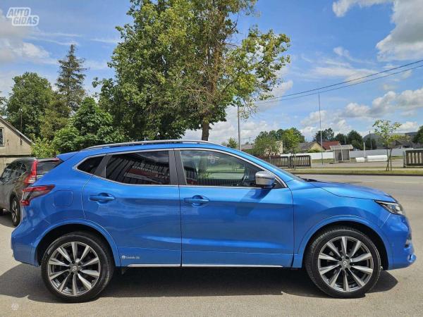 Blue Nissan Qashqai 2019 in Siauliai, with an engine capacity of 1.30 L and mileage of 153 thousand km for 15450 €, photo 9 on AUTOMOTO.COM.LV