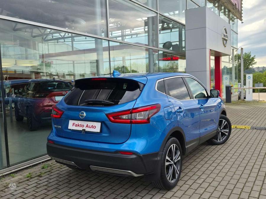 Blue Nissan Qashqai 2019 in Vilnius, with an engine capacity of 1.33 L and mileage of 110 thousand km for 14500 €, photo 5 on AUTOMOTO.COM.LV