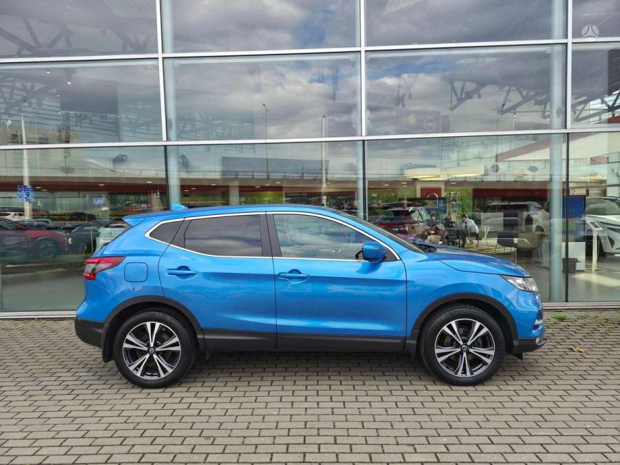 Blue Nissan Qashqai 2019 in Vilnius, with an engine capacity of 1.33 L and mileage of 110 thousand km for 14500 €, photo 6 on AUTOMOTO.COM.LV