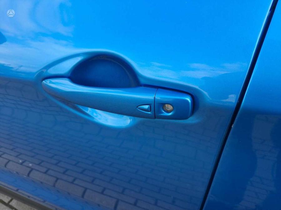 Blue Nissan Qashqai 2019 in Vilnius, with an engine capacity of 1.33 L and mileage of 110 thousand km for 14500 €, photo 8 on AUTOMOTO.COM.LV