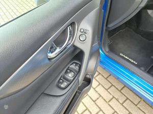 Blue Nissan Qashqai 2019 in Vilnius, with an engine capacity of 1.33 L and mileage of 110 thousand km for 14500 €, photo 10 on AUTOMOTO.COM.LV