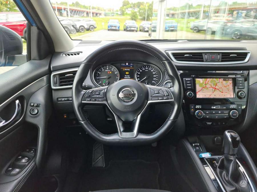 Blue Nissan Qashqai 2019 in Vilnius, with an engine capacity of 1.33 L and mileage of 110 thousand km for 14500 €, photo 13 on AUTOMOTO.COM.LV