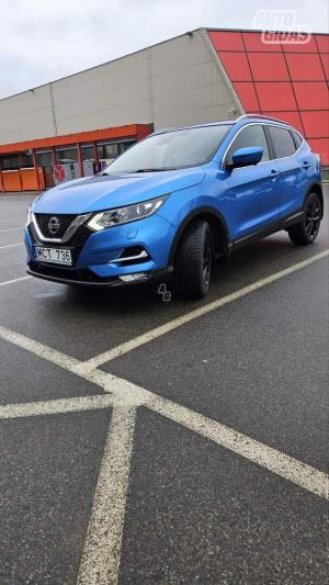 Blue Nissan Qashqai 2020 in Vilnius, with an engine capacity of 1.30 L and mileage of 98 thousand km for 16450 €, photo 2 on AUTOMOTO.COM.LV