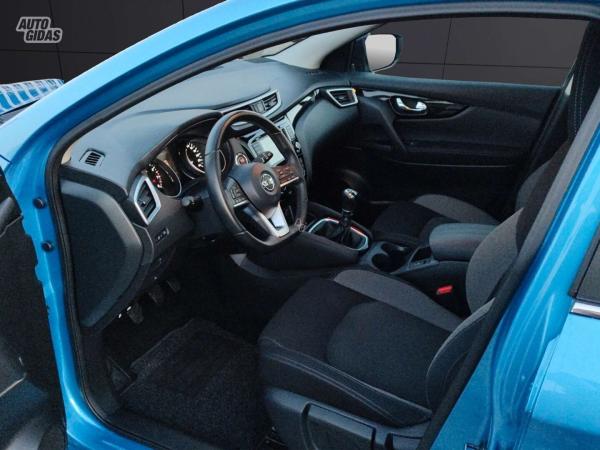 Zils Nissan Qashqai 2020 Kauņa, ar dzinēja tilpumu 1.30 L un nobraukumu 18 tūkst. km par 21875 €, foto 9 vietnē AUTOMOTO.COM.LV