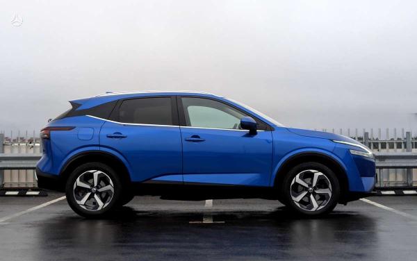 Blue Nissan Qashqai 2021 in Vilnius, with an engine capacity of 1.33 L and mileage of 112 thousand km for 17800 €, photo 5 on AUTOMOTO.COM.LV