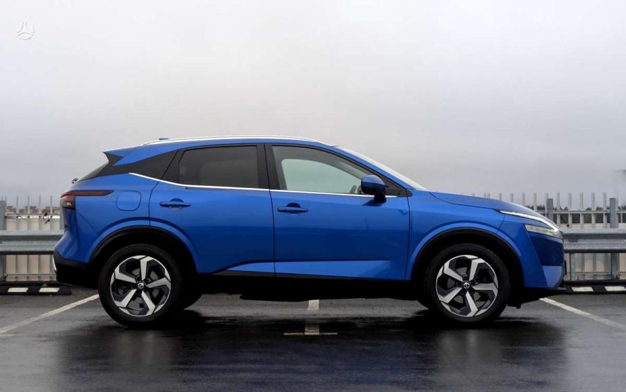 Blue Nissan Qashqai 2021 in Vilnius, with an engine capacity of 1.33 L and mileage of 112 thousand km for 17800 €, photo 5 on AUTOMOTO.COM.LV