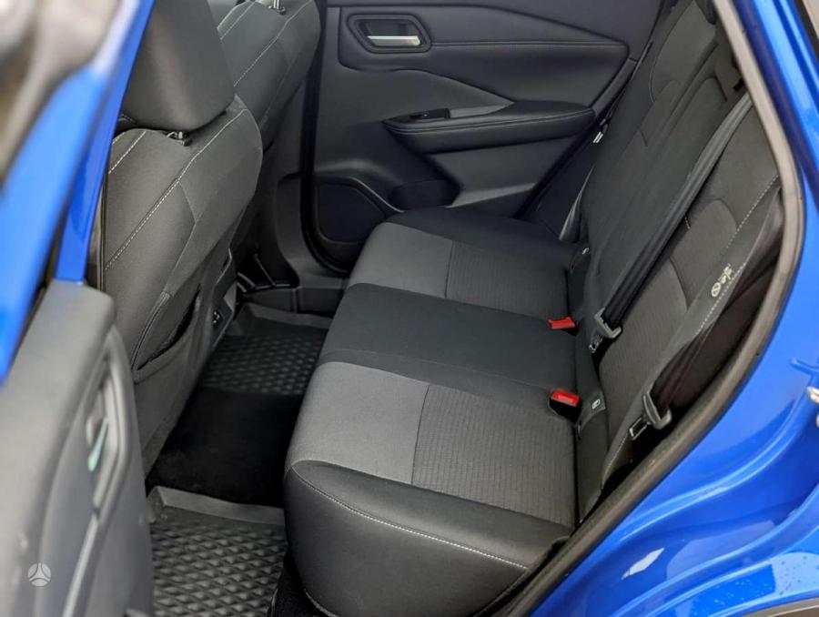 Blue Nissan Qashqai 2021 in Vilnius, with an engine capacity of 1.33 L and mileage of 112 thousand km for 17800 €, photo 13 on AUTOMOTO.COM.LV