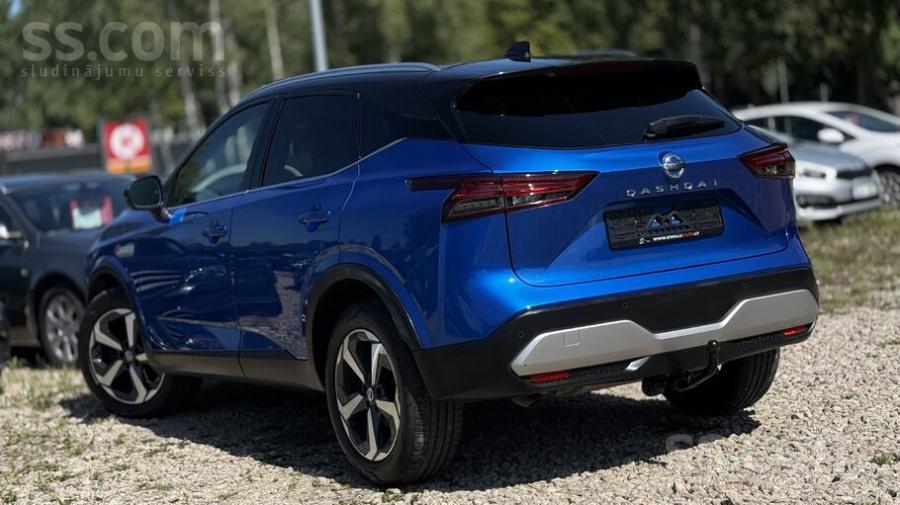 Blue Nissan Qashqai 2021 in Jelgava, with an engine capacity of 1.30 L and mileage of 164 thousand km for 19790 €, photo 5 on AUTOMOTO.COM.LV