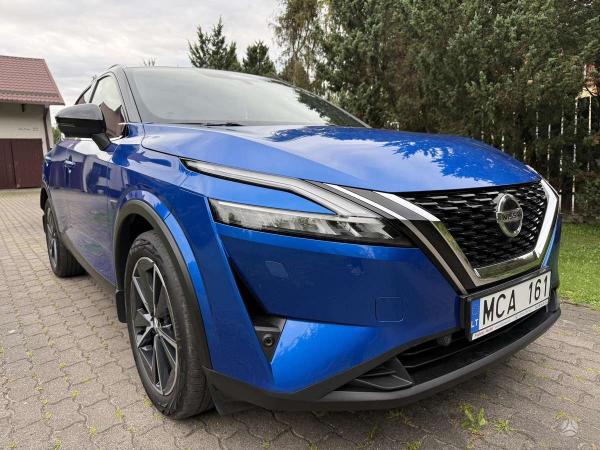 Blue Nissan Qashqai 2021 in Vilnius, with an engine capacity of 1.33 L and mileage of 81 thousand km for 23300 €, photo 3 on AUTOMOTO.COM.LV