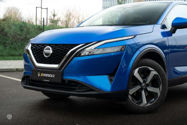 Blue Nissan Qashqai 2022 in Vilnius, with an engine capacity of 1.33 L and mileage of 48 thousand km for 21900 €, photo 2 on AUTOMOTO.COM.LV