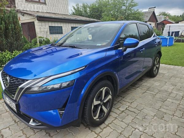 Blue Nissan Qashqai 2022 in Riga, with an engine capacity of 1.30 L and mileage of 64 thousand km for 23290 €, photo 2 on AUTOMOTO.COM.LV