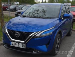 Blue Nissan Qashqai 2022 in Riga, with an engine capacity of 1.30 L and mileage of 32 thousand km for 24500 €, photo  on AUTOMOTO.COM.LV