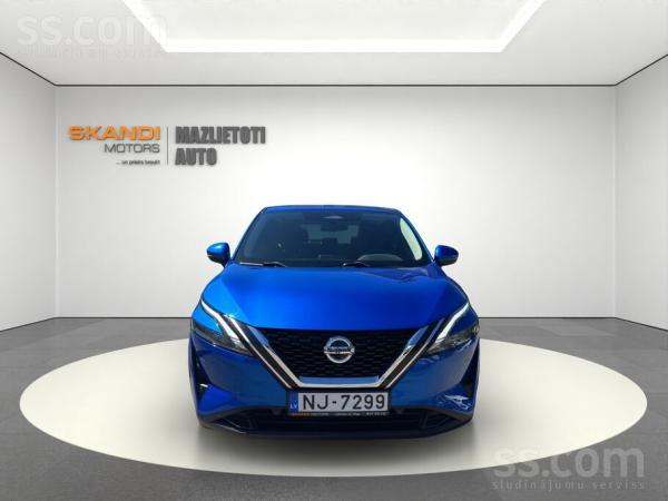 Blue Nissan Qashqai 2023 in Riga, with an engine capacity of 1.30 L and mileage of 66 thousand km for 19490 €, photo 2 on AUTOMOTO.COM.LV