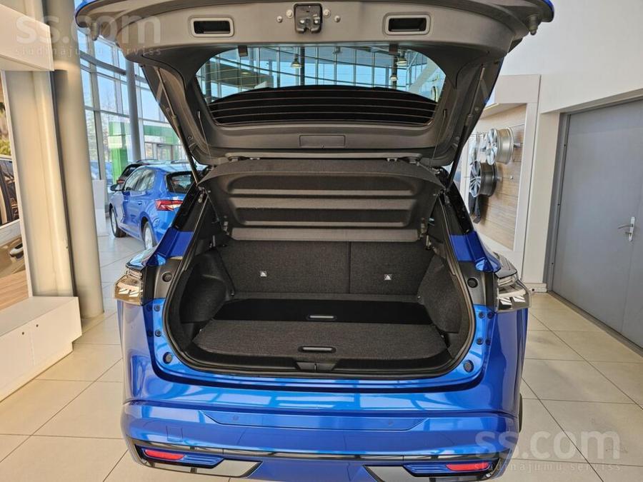 Blue Nissan Qashqai 2025 in Liepaja, with an engine capacity of 1.30 L and mileage of 4 thousand km for 32030 €, photo 11 on AUTOMOTO.COM.LV