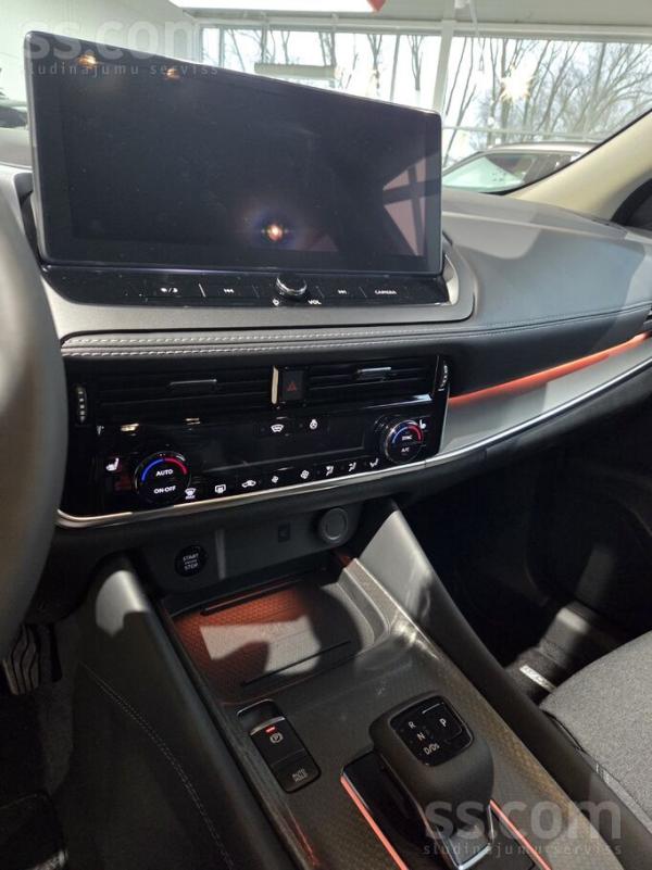 Zils Nissan Qashqai 2026 Rīga, ar dzinēja tilpumu 1.30 L un nobraukumu 700 tūkst. km par 33000 €, foto 6 vietnē AUTOMOTO.COM.LV