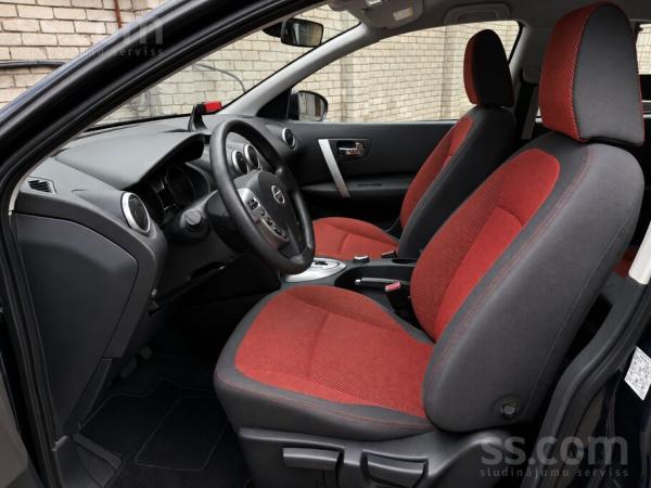 Blue Nissan Qashqai 2010 in Riga, with an engine capacity of 2.00 L and mileage of 117 thousand km for 4690 €, photo 6 on AUTOMOTO.COM.LV