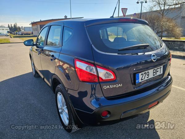Blue Nissan Qashqai 2011 in Paide, with an engine capacity of 1.60 L and mileage of 166 thousand km for 5650 €, photo 3 on AUTOMOTO.COM.LV