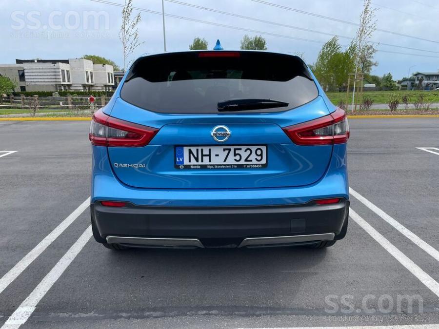 Blue Nissan Qashqai 2017 in Riga, with an engine capacity of 1.20 L and mileage of 84 thousand km for 11700 €, photo 6 on AUTOMOTO.COM.LV