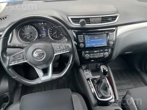 Blue Nissan Qashqai 2017 in Riga, with an engine capacity of 1.20 L and mileage of 84 thousand km for 11700 €, photo 7 on AUTOMOTO.COM.LV