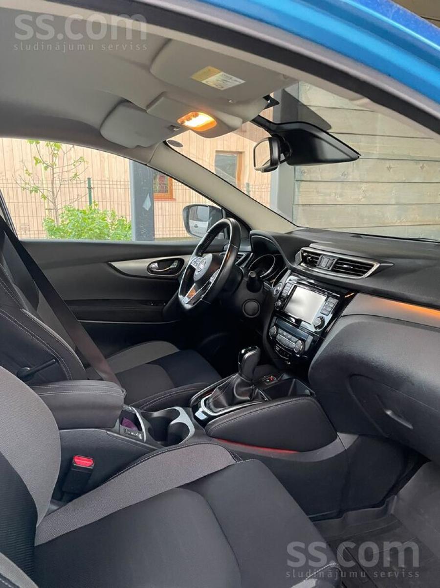 Blue Nissan Qashqai 2017 in Riga, with an engine capacity of 1.20 L and mileage of 84 thousand km for 11700 €, photo 8 on AUTOMOTO.COM.LV