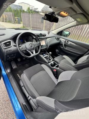 Blue Nissan Qashqai 2017 in Riga, with an engine capacity of 1.20 L and mileage of 195 thousand km for 9000 €, photo  on AUTOMOTO.COM.LV