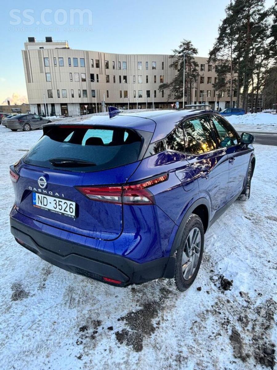 Blue Nissan Qashqai 2022 in Riga, with an engine capacity of 1.30 L and mileage of 53 thousand km for 21200 €, photo 2 on AUTOMOTO.COM.LV