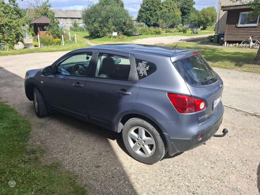 Zils Nissan Qashqai 2007 Telšiai, ar dzinēja tilpumu 2.00 L un nobraukumu 480 tūkst. km par 1350 €, foto 7 vietnē AUTOMOTO.COM.LV