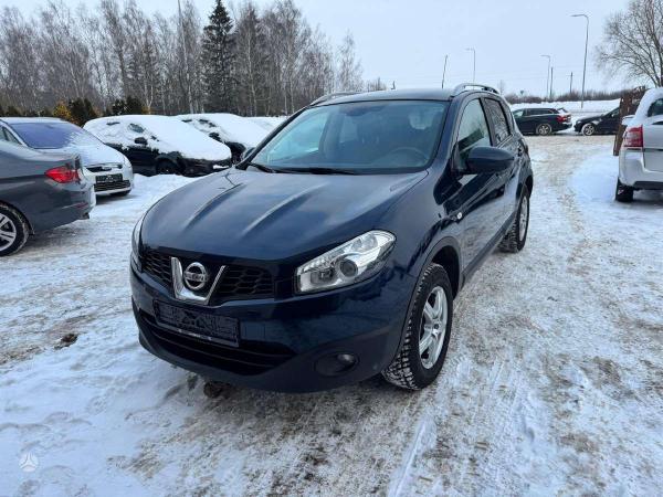 Blue Nissan Qashqai 2011 in Jurbarkas, with an engine capacity of 1.50 L and mileage of 207 thousand km for 4950 €, photo 2 on AUTOMOTO.COM.LV