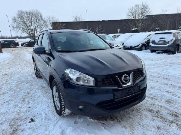 Blue Nissan Qashqai 2011 in Jurbarkas, with an engine capacity of 1.50 L and mileage of 207 thousand km for 4950 €, photo 4 on AUTOMOTO.COM.LV