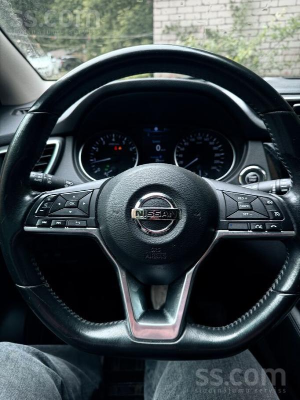 Blue Nissan Qashqai 2018 in Riga, with an engine capacity of 1.20 L and mileage of 138 thousand km for 10500 €, photo 8 on AUTOMOTO.COM.LV