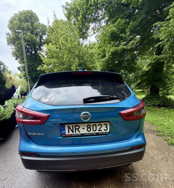 Blue Nissan Qashqai 2018 in Riga, with an engine capacity of 1.20 L and mileage of 138 thousand km for 10500 €, photo 9 on AUTOMOTO.COM.LV