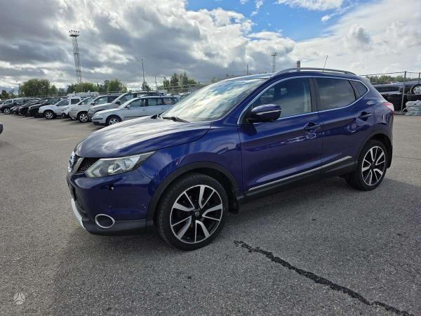Nissan Qashqai 2014 in Marijampole on AUTOMOTO.COM.LV Blue Nissan Qashqai 2014 in Marijampole, with an engine capacity of 1.20 L and mileage of 145 thousand km for 6150 €, photo 9 on AUTOMOTO.COM.LV