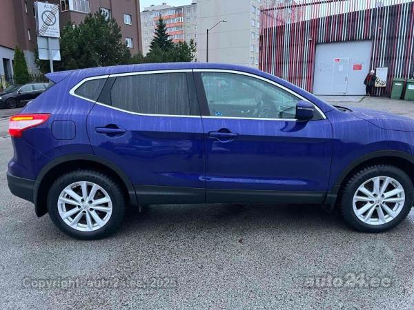 Blue Nissan Qashqai 2015 in Tallinn, with an engine capacity of 1.50 L and mileage of 134 thousand km for 12300 €, photo 5 on AUTOMOTO.COM.LV