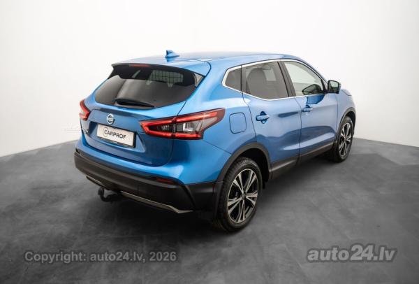 Blue Nissan Qashqai 2018 in Tallinn, with an engine capacity of 1.20 L and mileage of 163 thousand km for 10999 €, photo 4 on AUTOMOTO.COM.LV