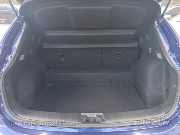 Blue Nissan Qashqai 2021 in Tallinn, with an engine capacity of 1.30 L and mileage of 143 thousand km for 12490 €, photo 8 on AUTOMOTO.COM.LV