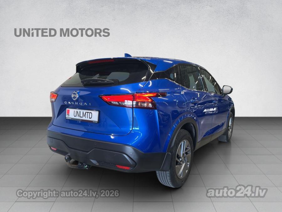 Blue Nissan Qashqai 2021 in Tallinn, with an engine capacity of 1.30 L and mileage of 94 thousand km for 19500 €, photo 3 on AUTOMOTO.COM.LV